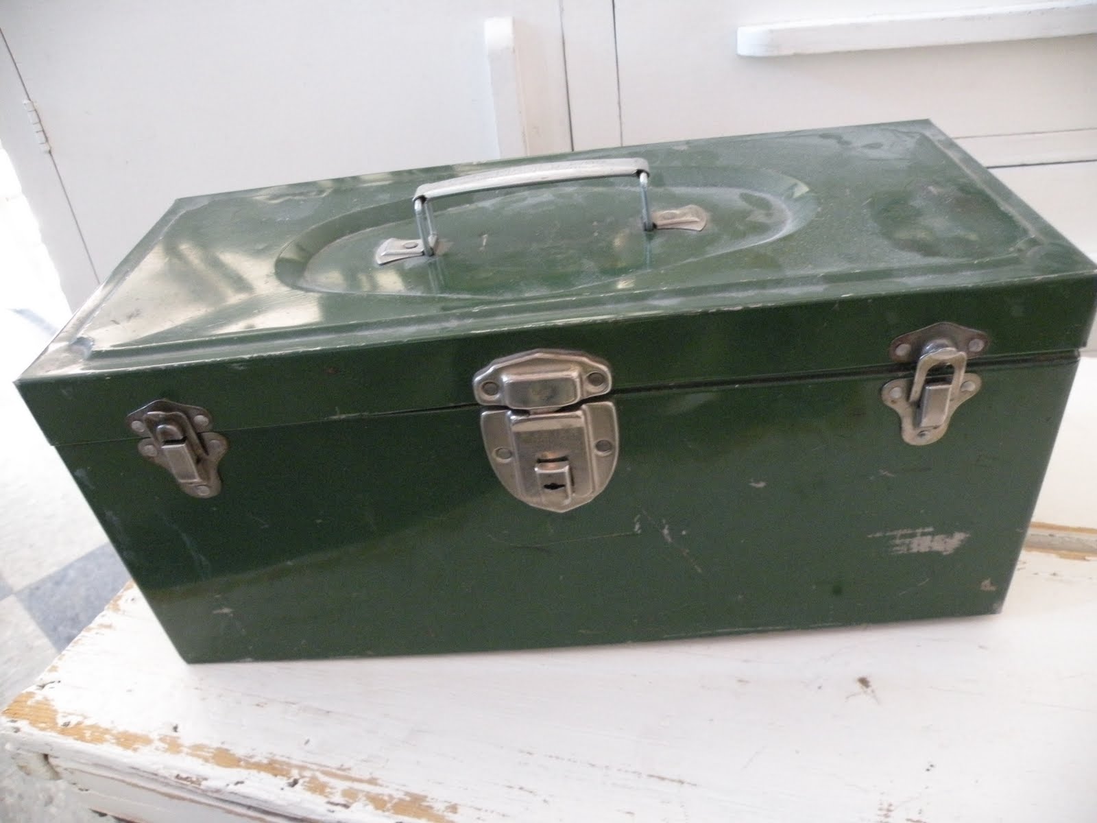 Second Hand Chicks: Yard Sale Finds