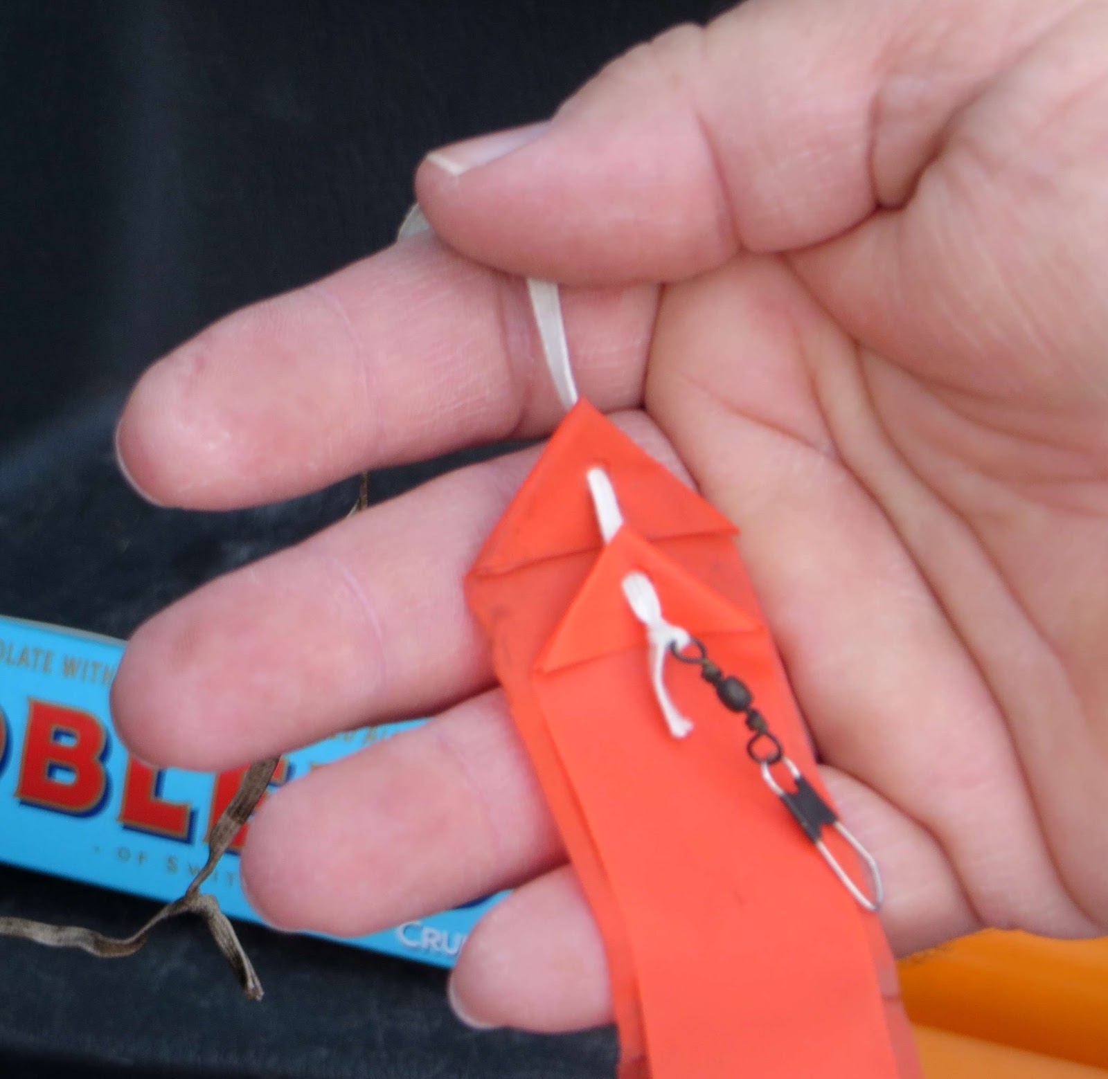 Model Rocket Building: Lonnie B's Streamer Attachment TIP