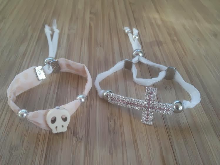 Tiempo entre pulseras: Hoy no sabía que ponerme y me puse feliz! :) Tiempo entre pulseras: Hoy no sabía que ponerme y me puse feliz! :)