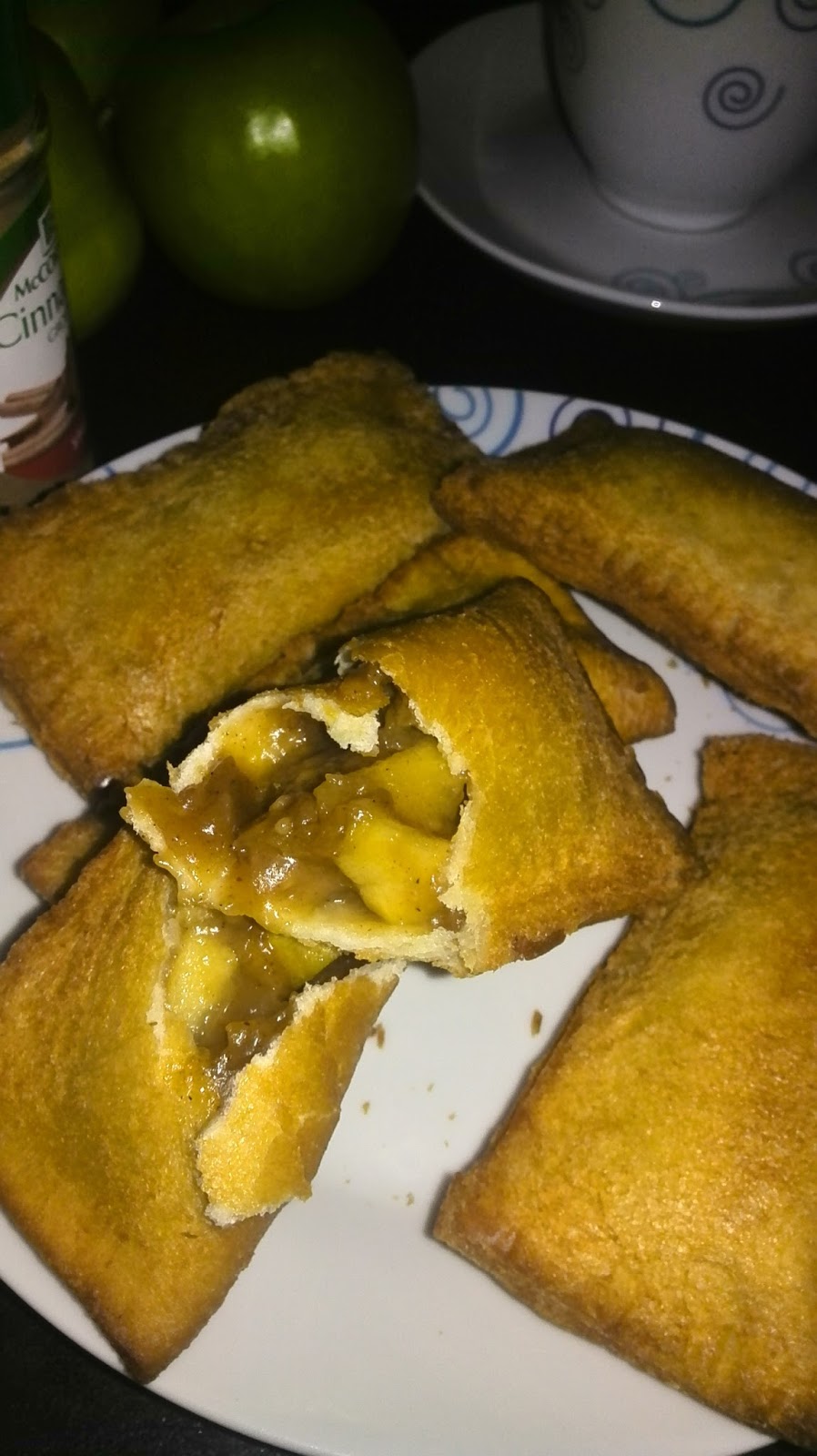 namakucella: APPLE PIE GUNA ROTI GARDENIA