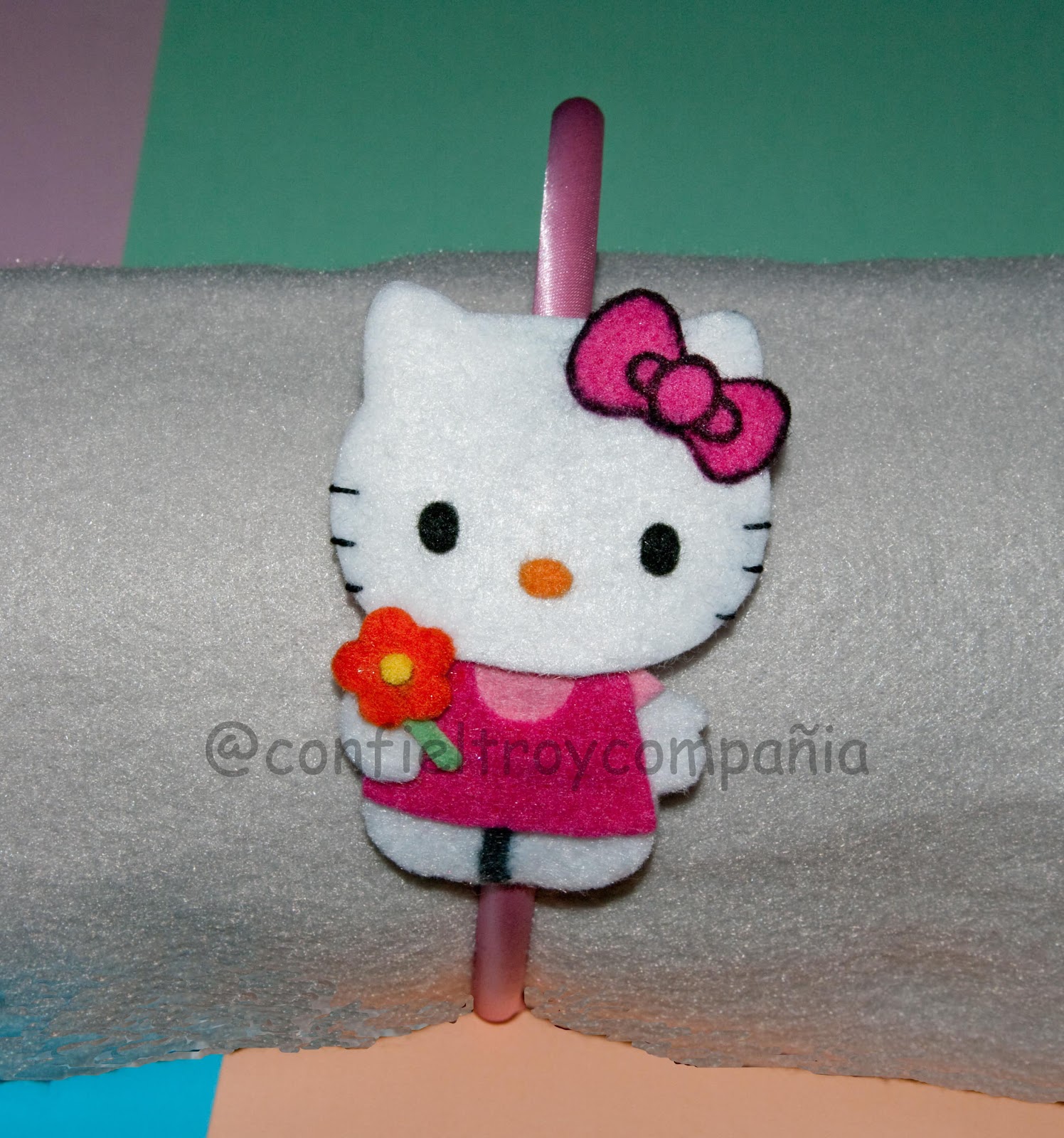 Con Fieltro y Compañía: ¿ Monster High o Hello Kitty