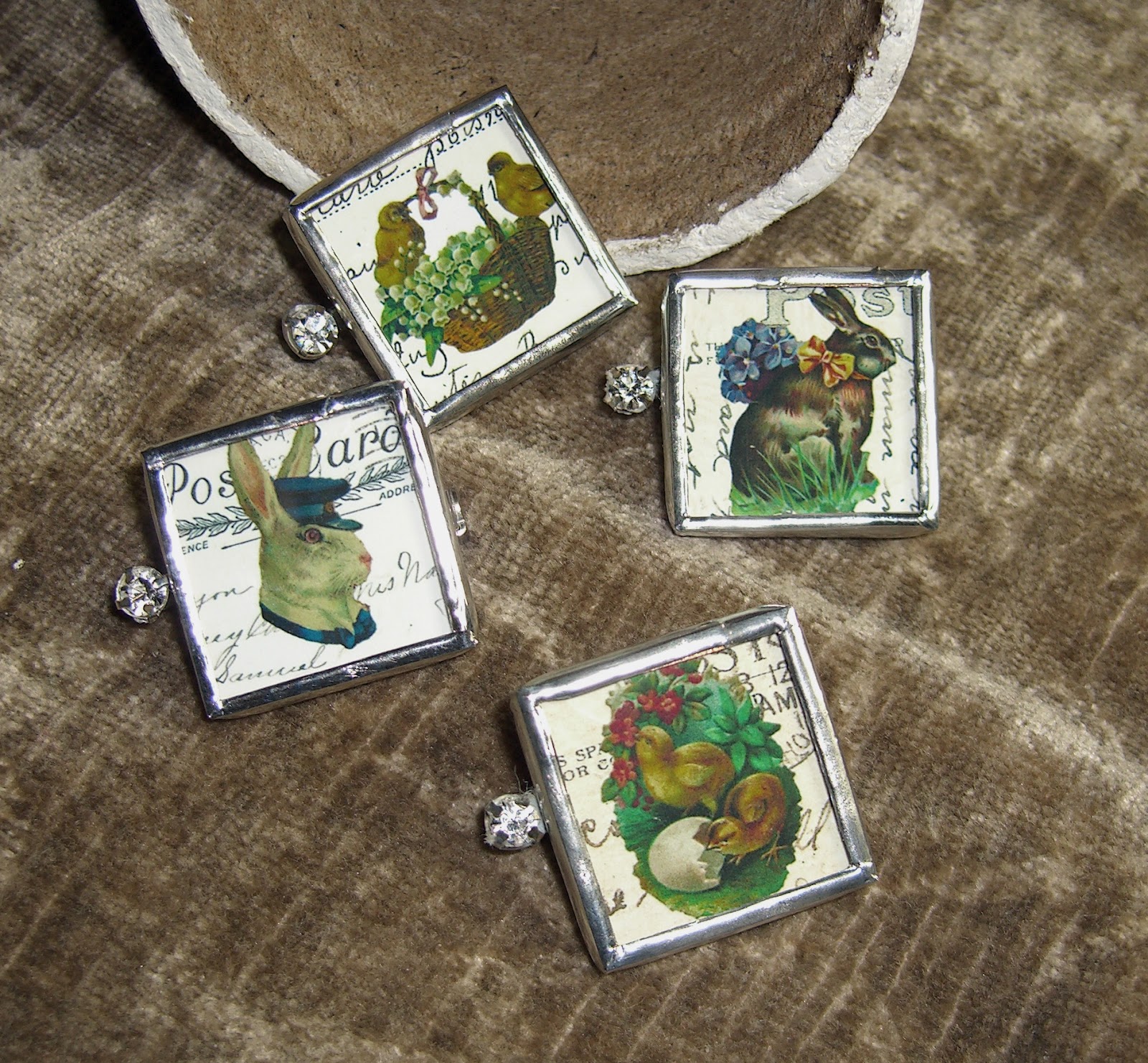 Its All Good: Pins and Charms...