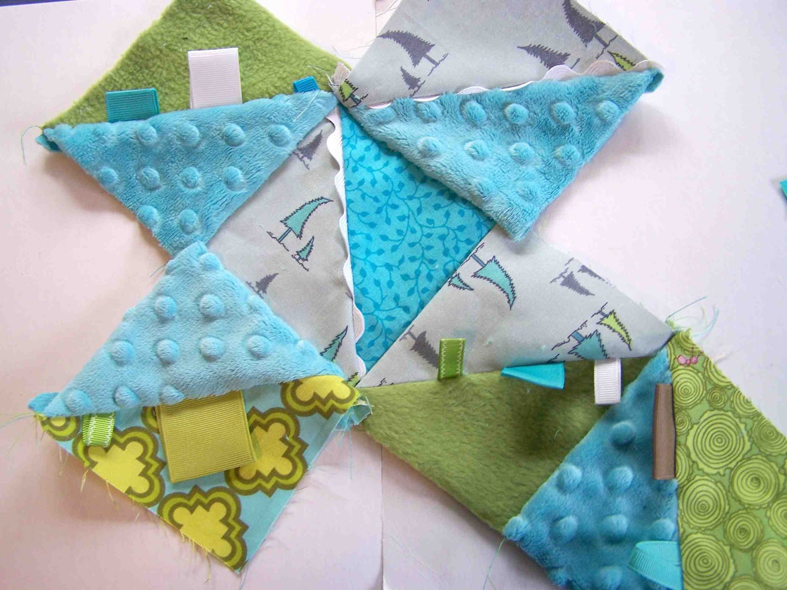 Made by Me. Shared with you.: Tutorial: Soft (Half Square Triangle ...