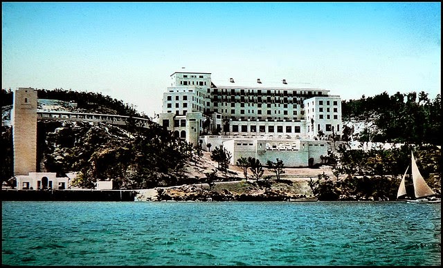 50 Rare Color Photographs Capture Everyday Life in Bermuda in the 1930s ...