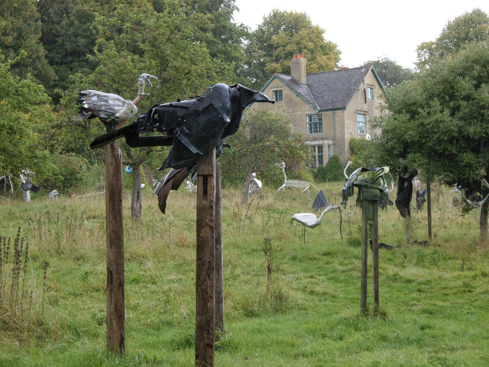 SCRAPTORS SCULPTURE GROUP: Bird Henge completed