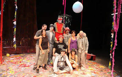 Mensaje en una botella: ELS COMEDIANTS