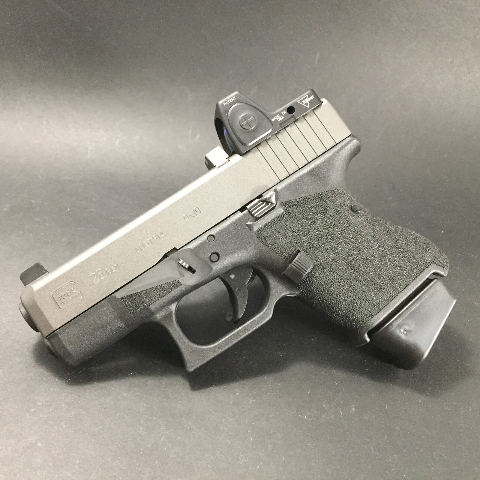 Minivan Door Gunner: Jagerwerx Glock RMR Cut and Cerakote Review