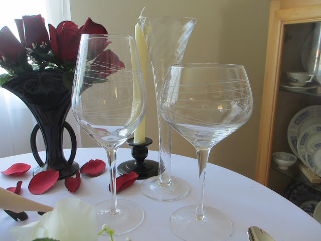 Table for One: Lunch with Betty Boop Table