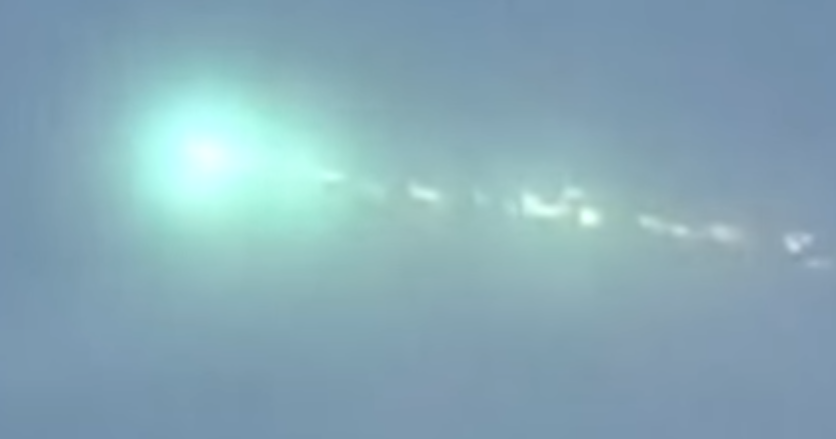 Enormous Mysterious Green Fireball Blazes Across The Skies Of Japan ...