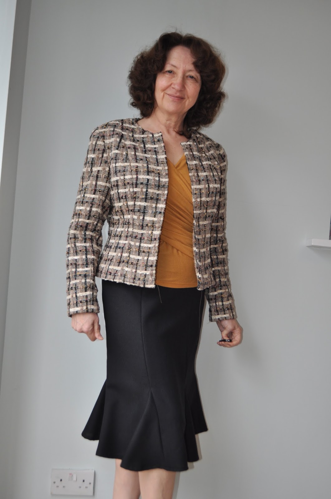 mags creative meanderings: Vogue 7975: the Linton Tweed Chanel-style Jacket