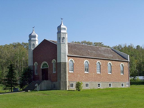 Welcome to the Islamic Holly Places: Al-Rashid Mosque (Edmonton) Canada