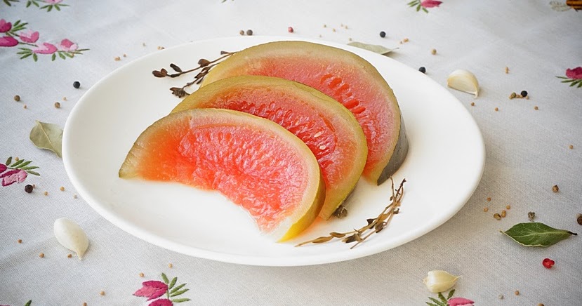 La cuisine de Simona: Pepene (harbuz) murat. Pastèque en saumure ...