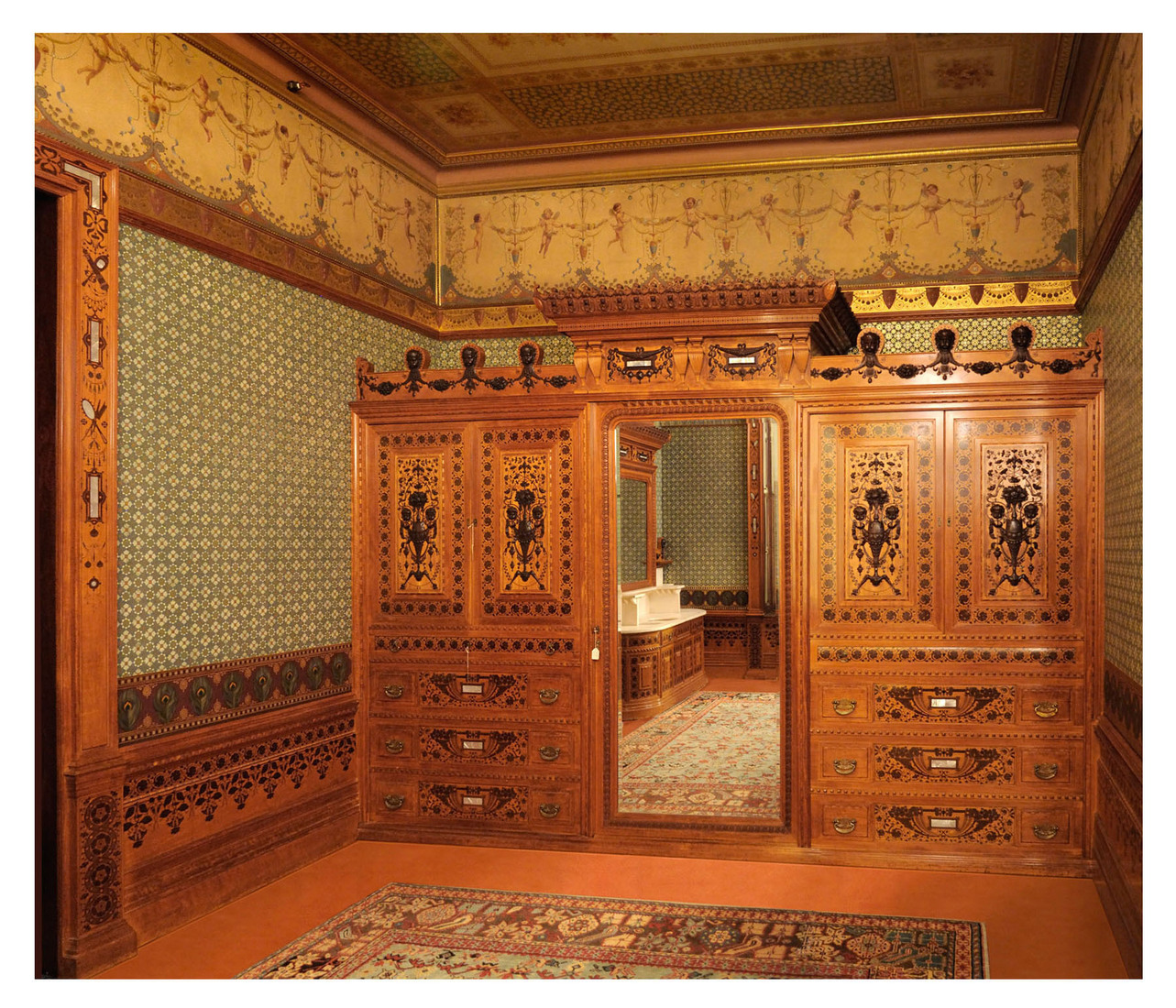 POLLYTALK FROM NEW YORK: ARTISTIC FURNITURE OF THE GILDED AGE: Review ...