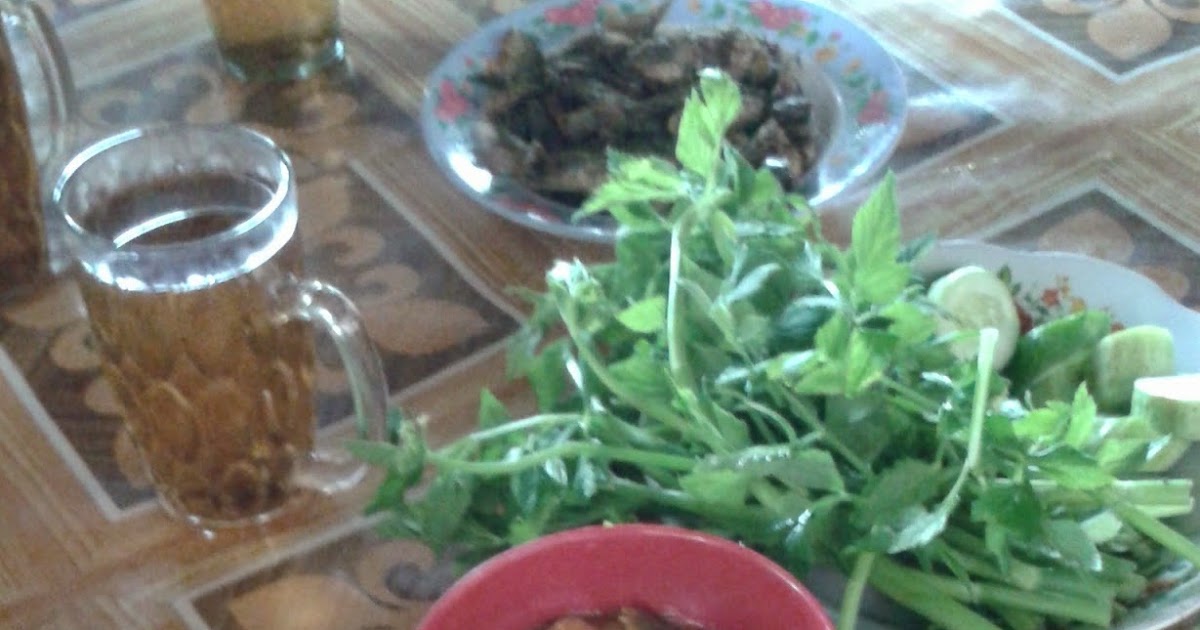 √ Ayam Goreng dan Baby Fish Goreng ala Rumah Makan Mang Yeye