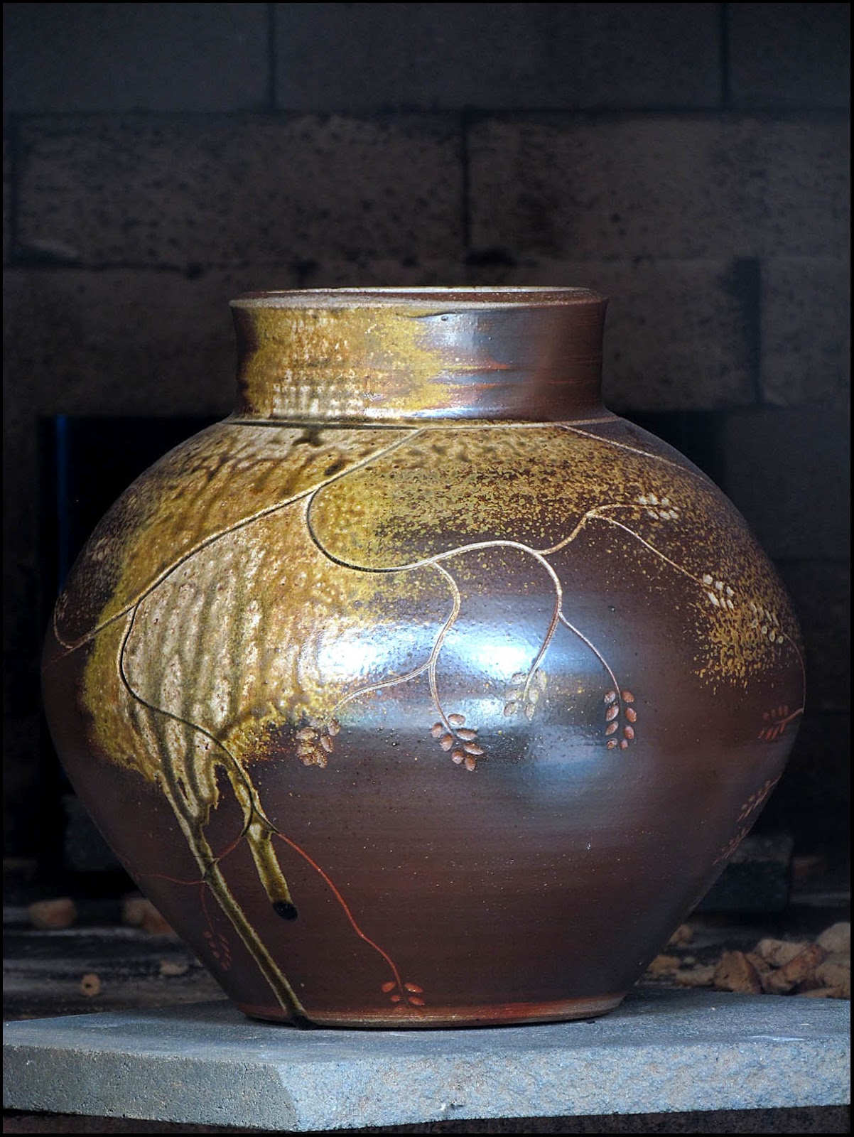 Natural ash on Decorated Pots