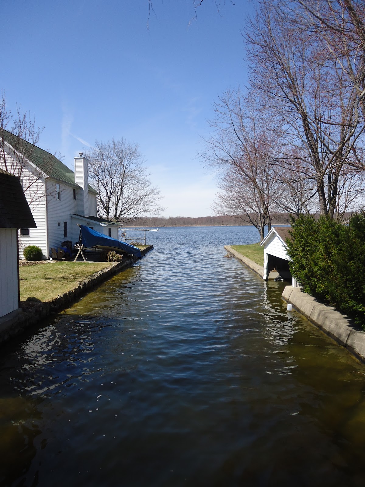Ugly Lake House: The Lake and Lagoon/Canal