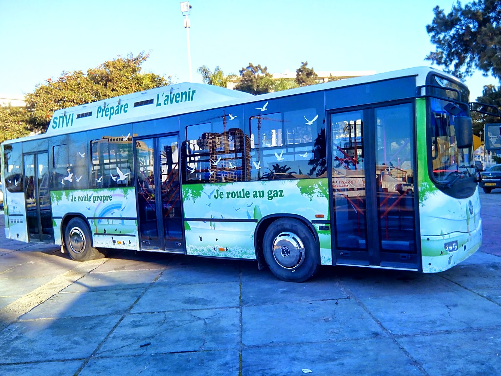 BUS A GAZ MADE IN ALGERIA