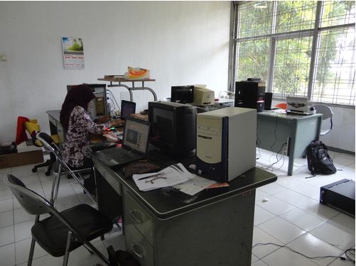 Ay_Ayu`s words: Kerja Praktek di LAPAN Rumpin Bogor