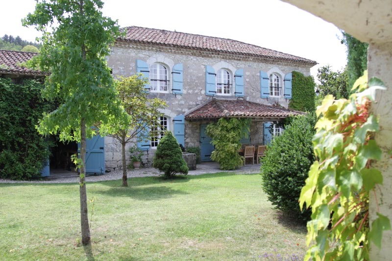 A French Chateau Dream! | PAINT THE WALL