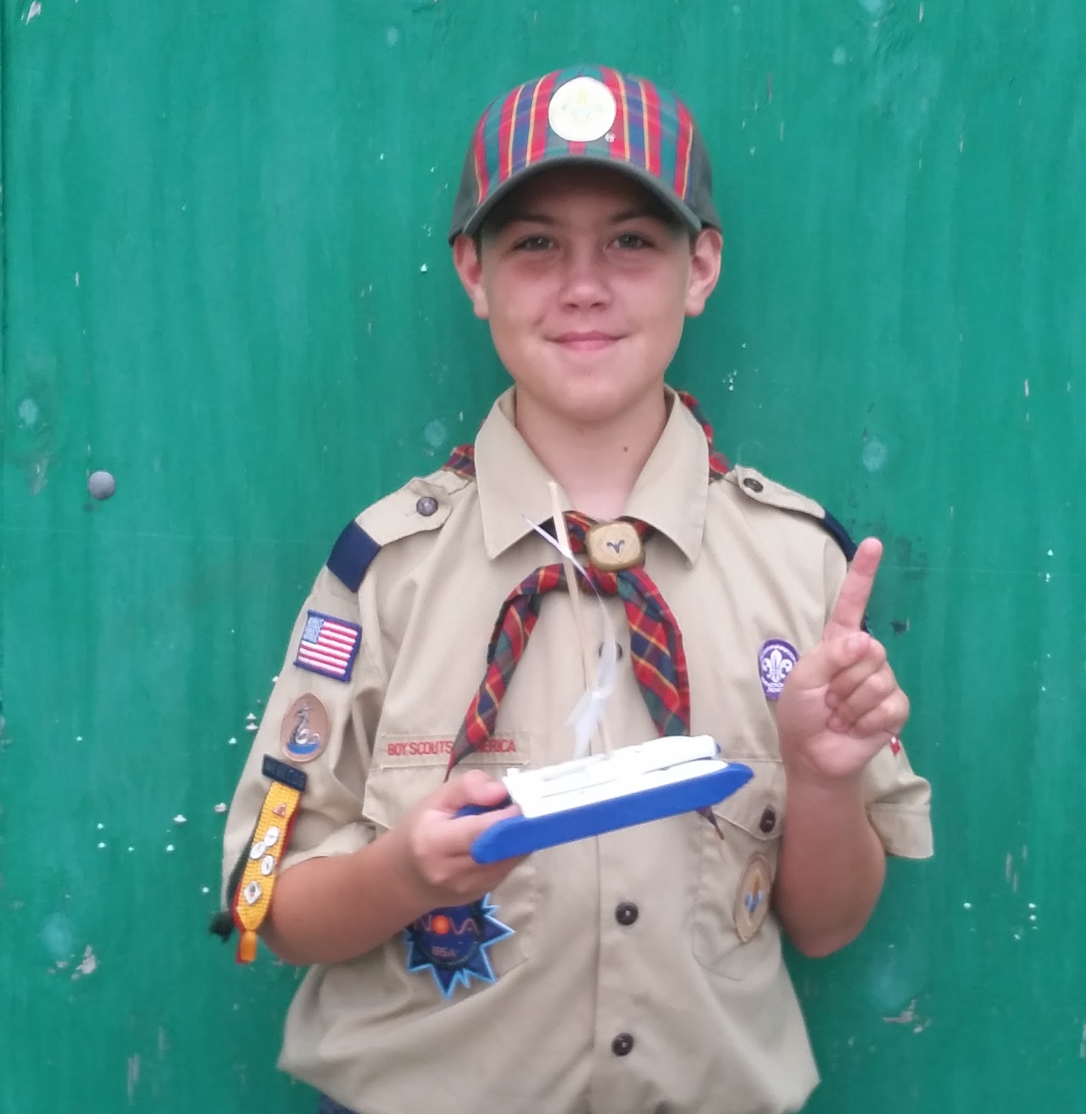 Erin Reed Makes: Cub Scouts Rain Boat Regatta Boats **DecoArt & Beacon**