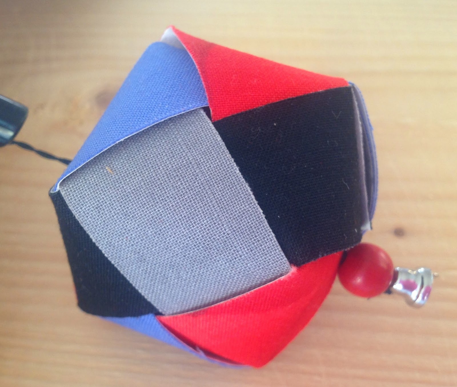 Mrs Moen: Braided fabric cubes