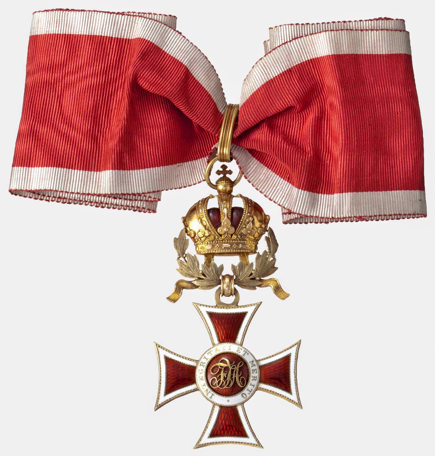 Royalty & Pomp: THE REGALIA