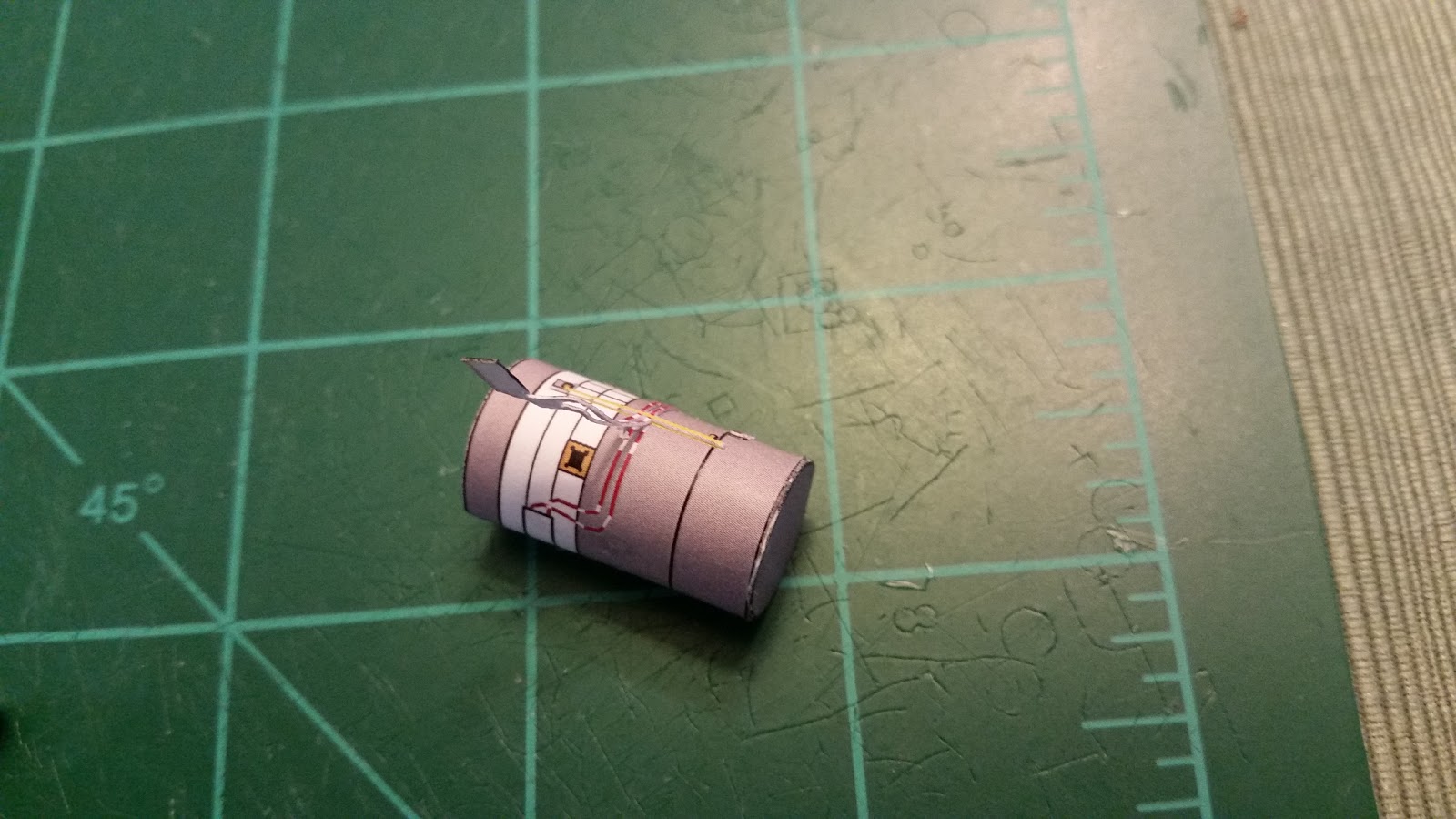 A"Mays"ing Papercraft: ISS "Power Up!"