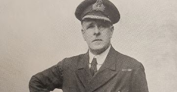 LOCH NESS MONSTER: Captain Munro, Monster Hunter