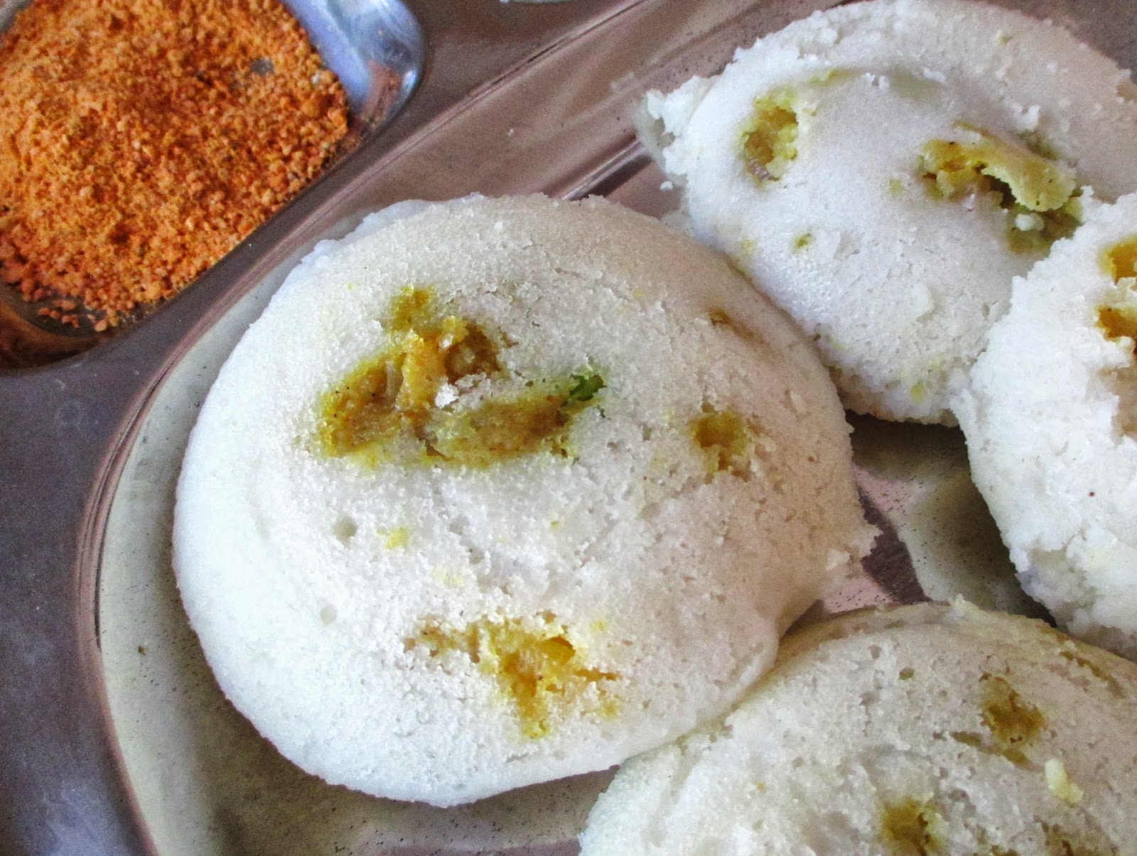 Classic Kerala Cuisine: Masala stuffed idli