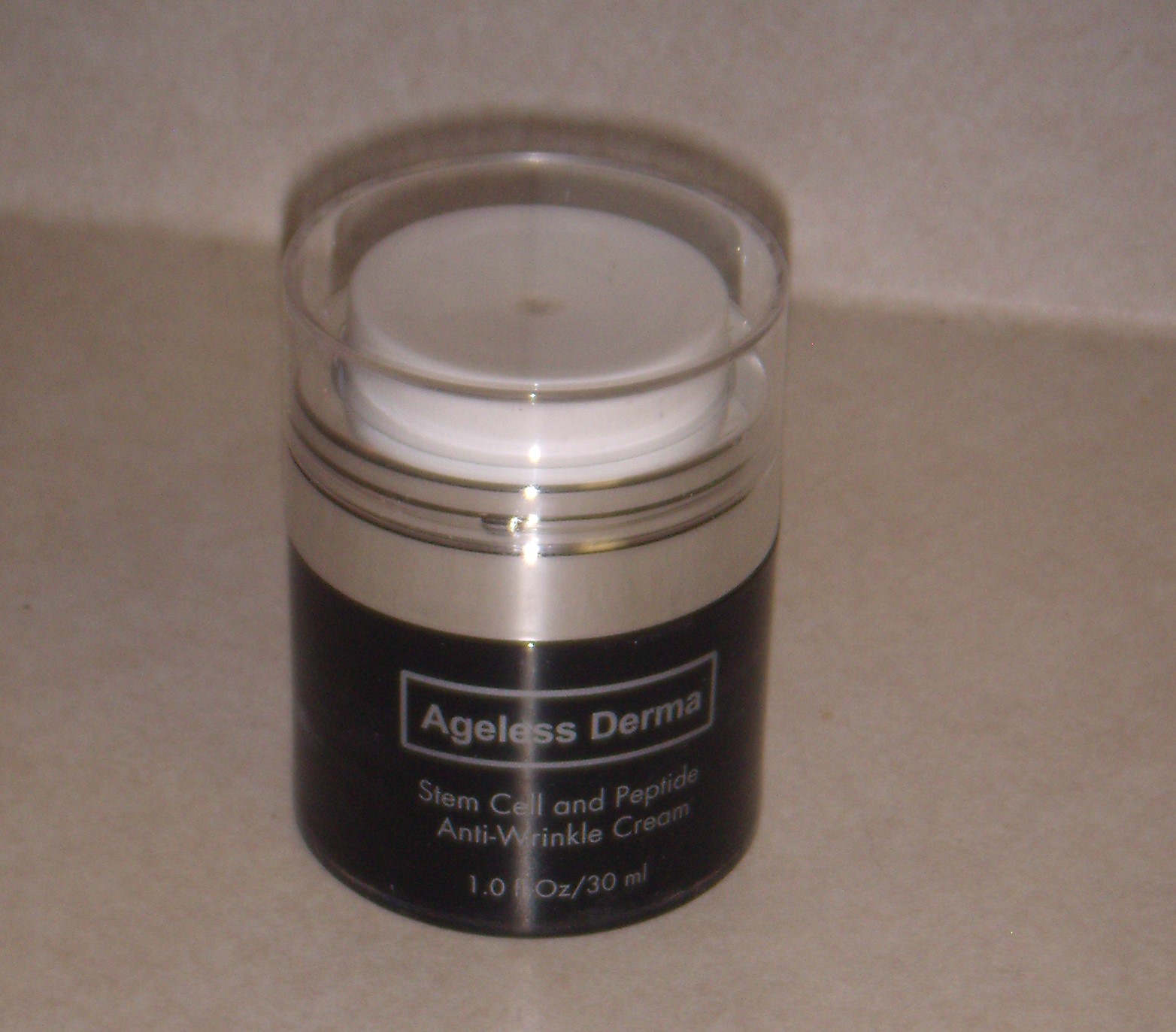 Mommie of 2: Ageless Derma Anti Wrinkle Cream Review