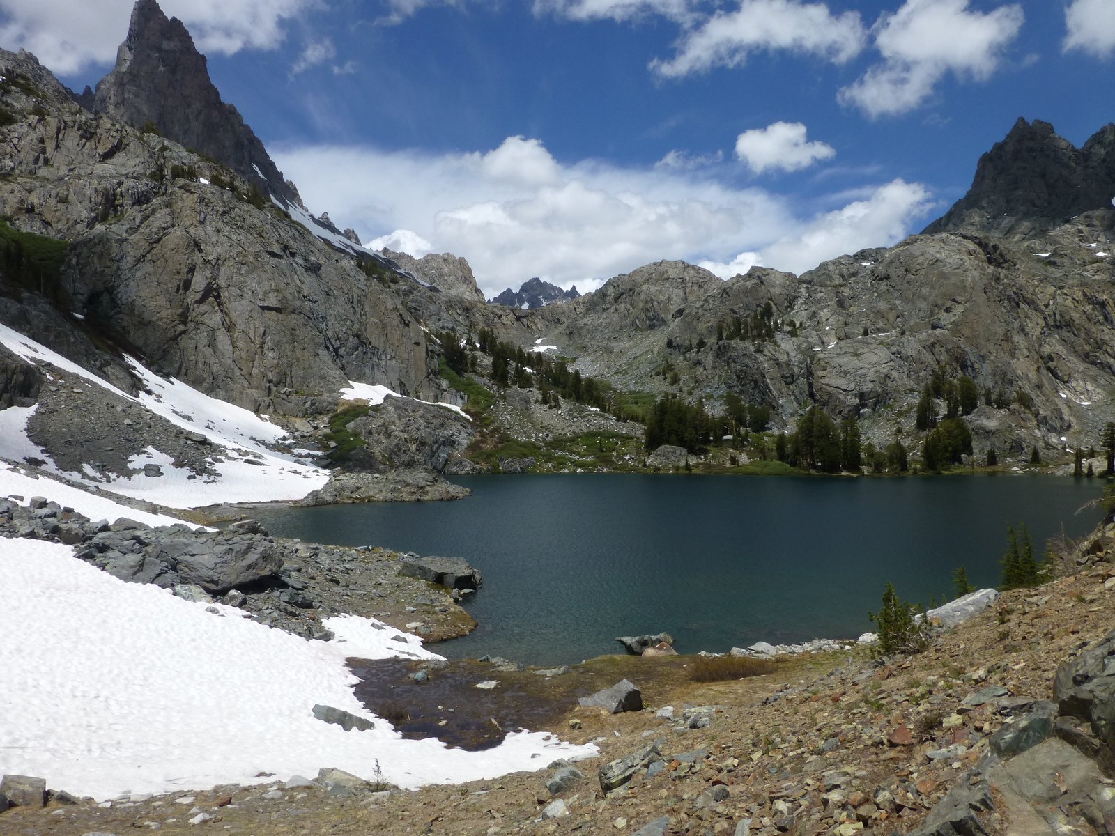 News of Dizzy: Epic day hike in Minarets