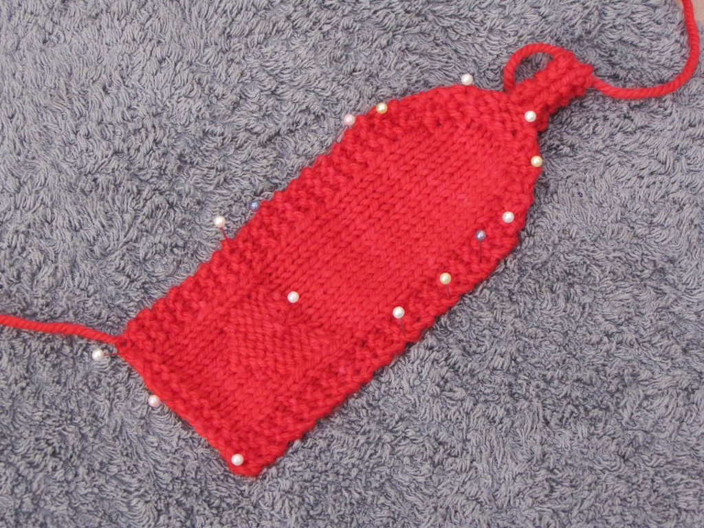 Valentine, Heart Bookmark Knitting Pattern - Natural Suburbia