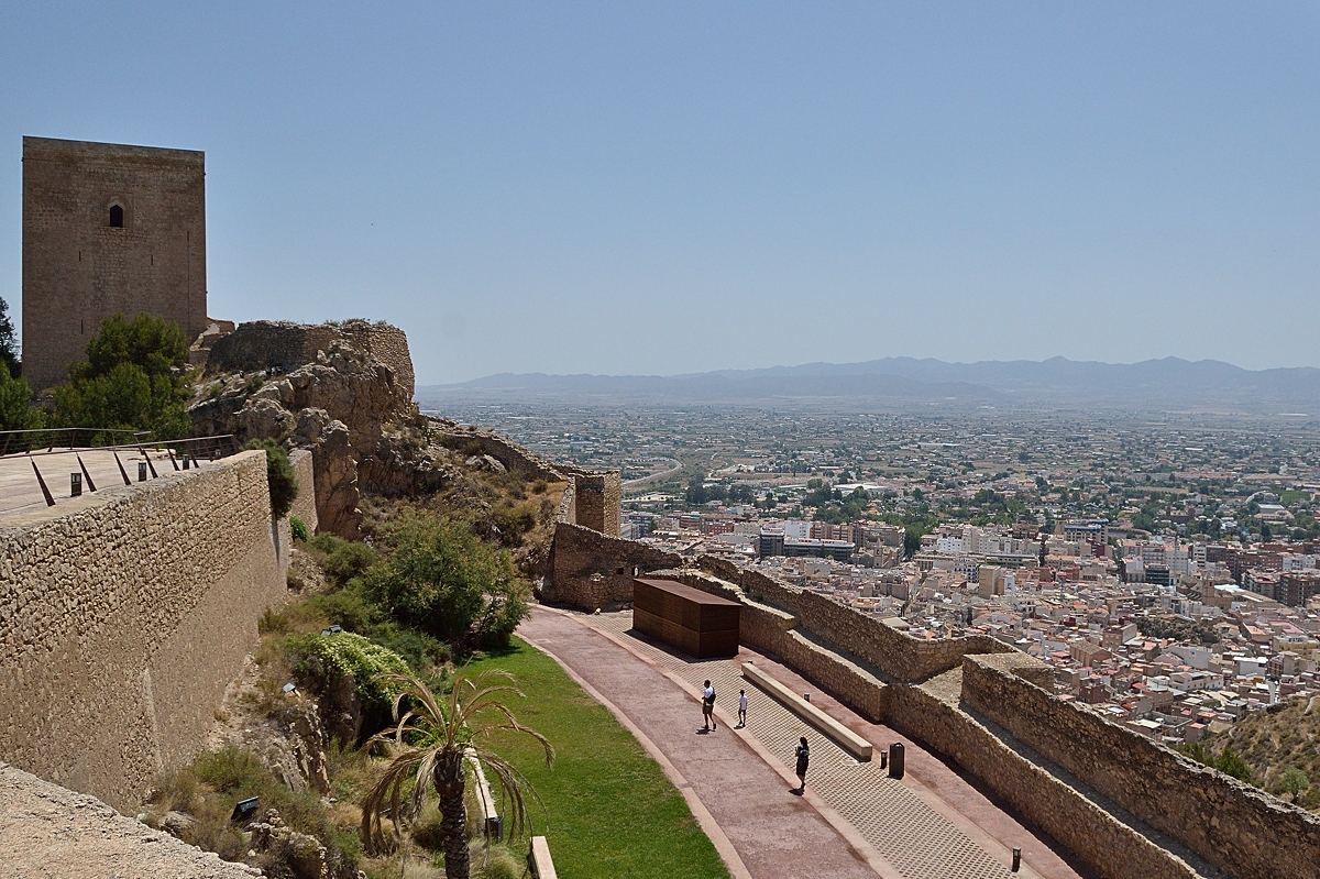 Tom and Margot's Adventures in Photography: Lorca Castle