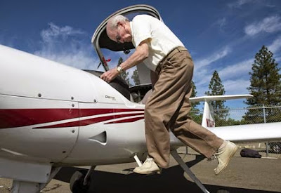 Phool aur Kankar: 95-Year-Old Man Sets World Record As Older Active Pilot