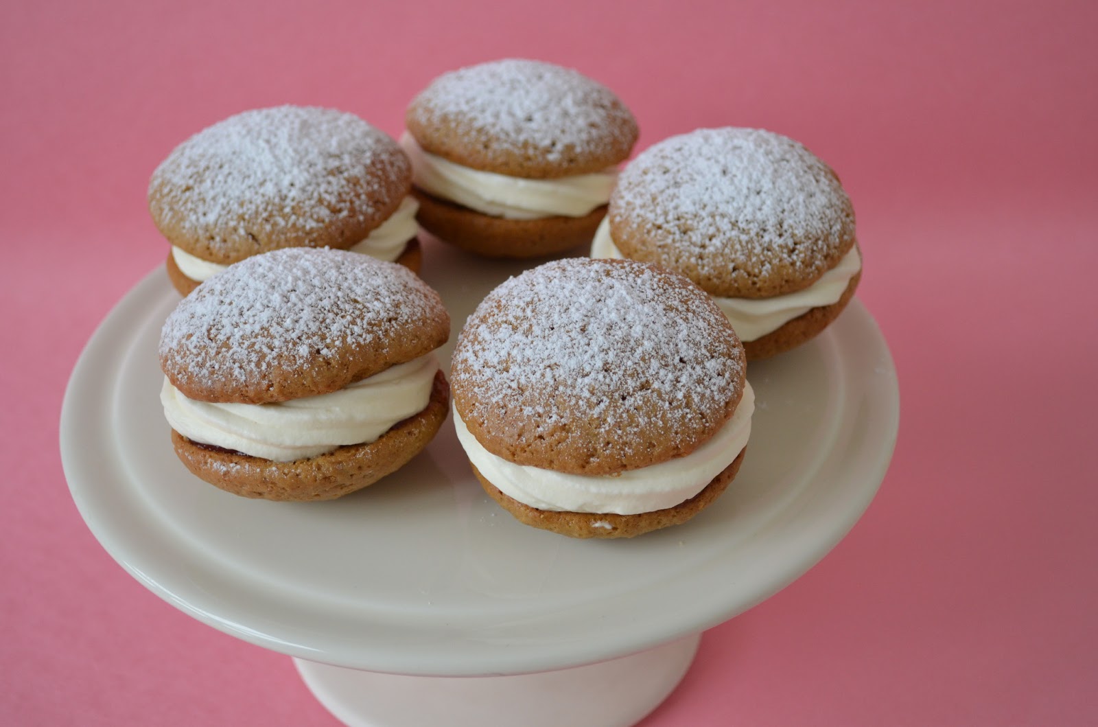 Miss Dahls baked love: Fastelavens Whoopie pies