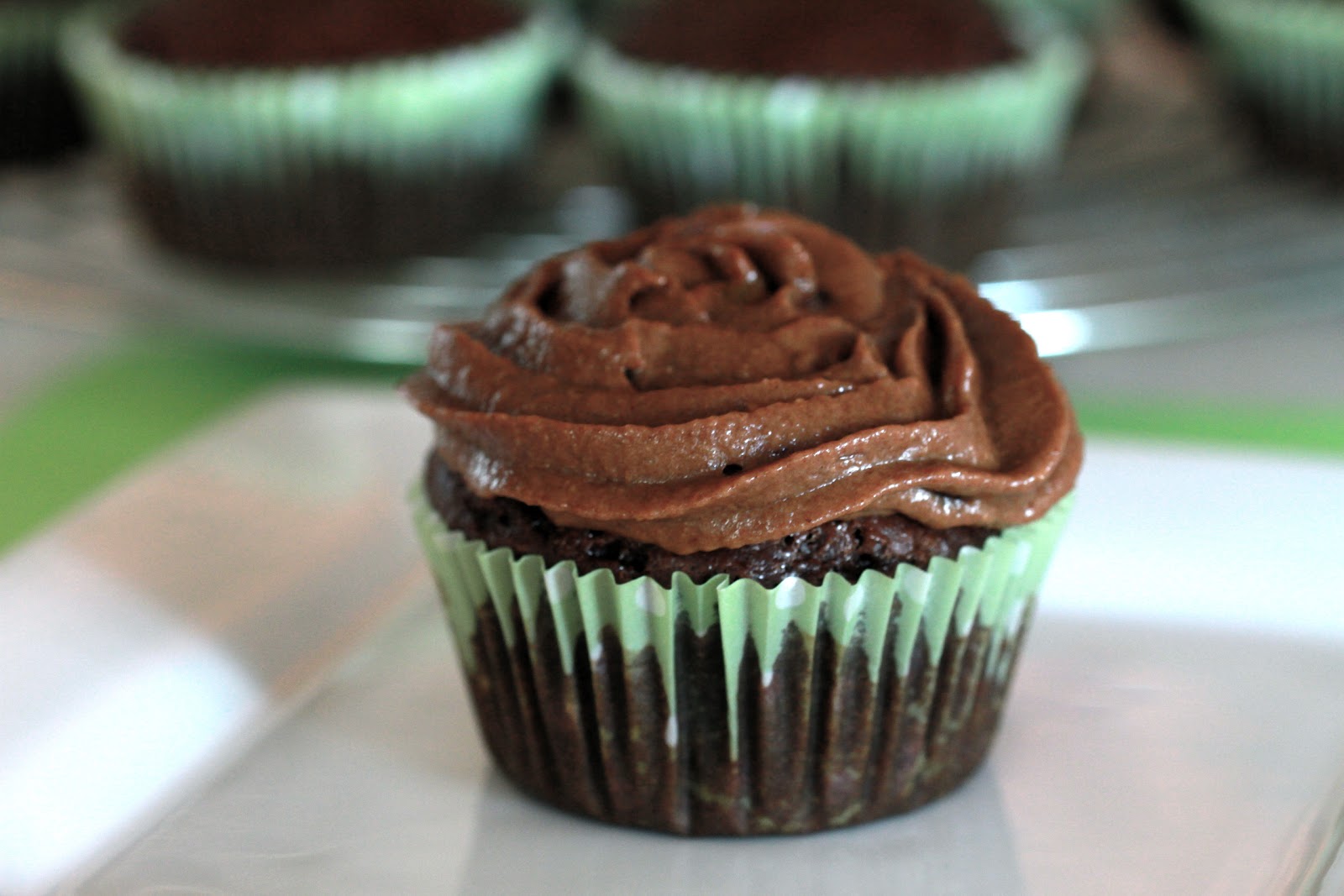 Mixing it up in HK: Healthy-ish cacao cupcakes