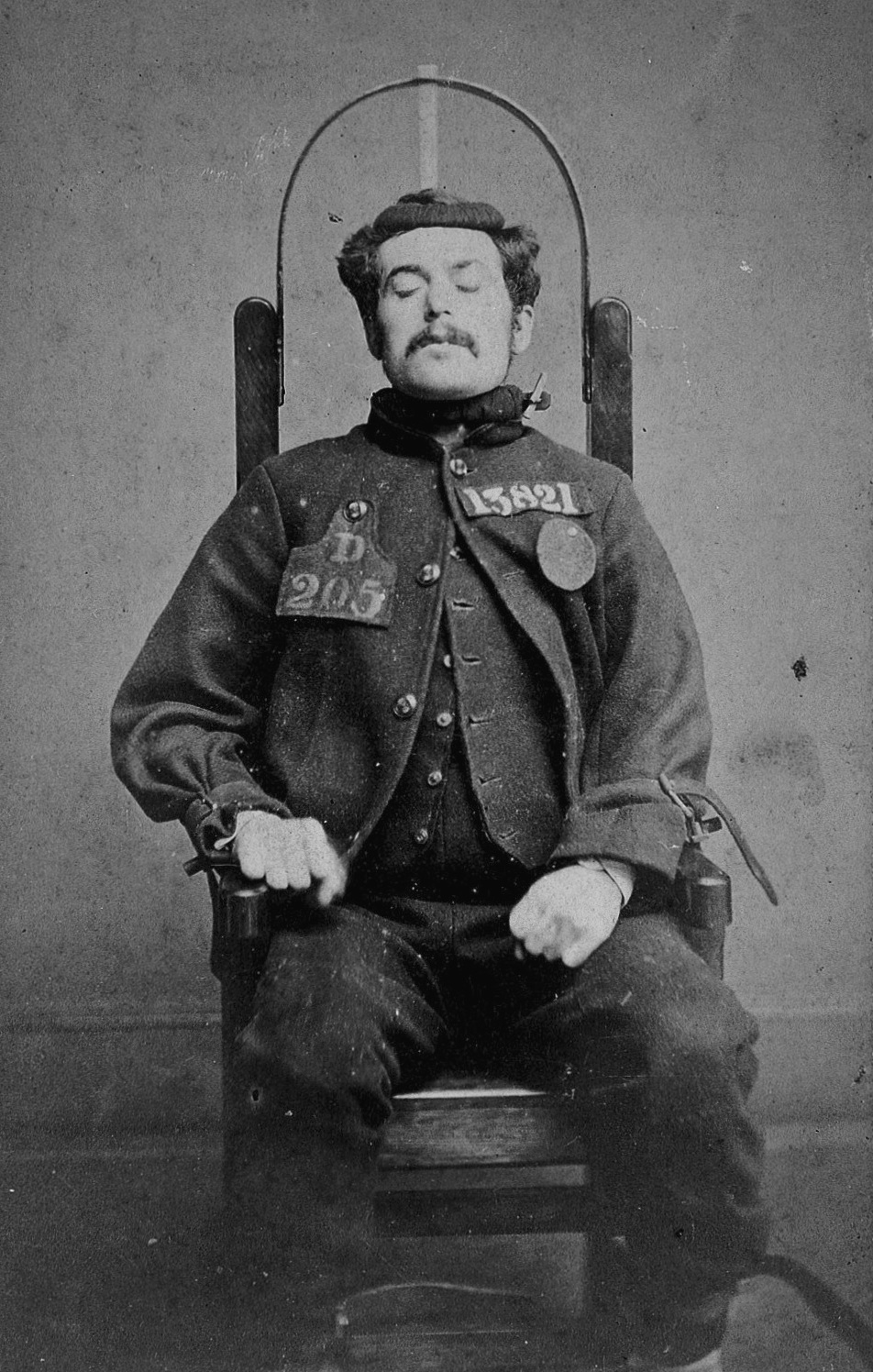 The Chubachus Library of Photographic History: June 2017