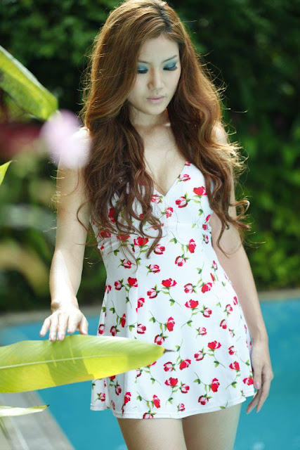 Cute Wallpapers: Myanmar Model Awng Seng's Swimwear Fashion