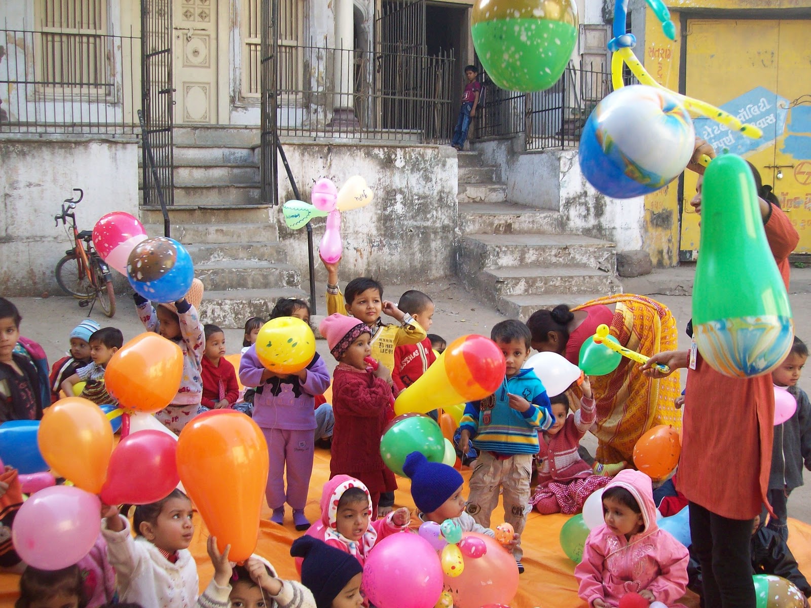 Kids' World: The Balloon Day