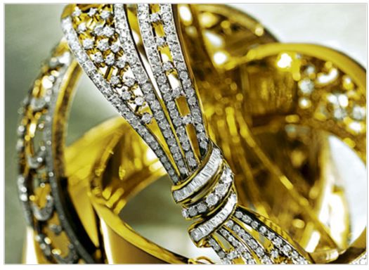 Sale news and Shopping details: Tanishq Zoya Collection Jewells