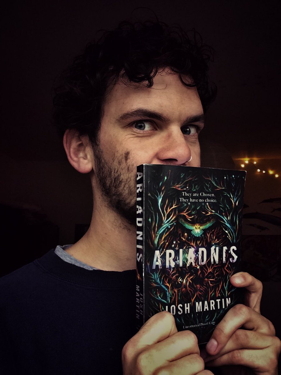 Sinfonia dos Livros: Novidade TopSeller | Ariadnis | Josh Martin