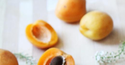 Gourmet Baking: Apricot and Matcha Tiramisu