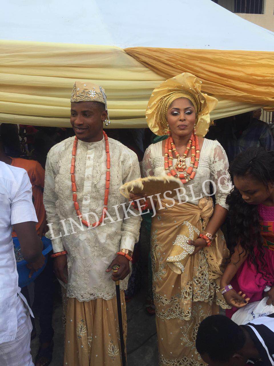 Super Eagles striker Joseph Akpala weds his heartthrob Nancy in Warri ...