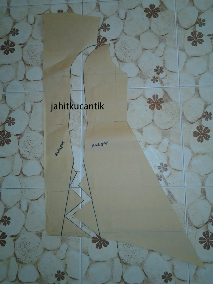 JAHITKU CANTIK: POLA BLAUS FISHTAIL BERPRINCESS CUT DAN GIGI BUAYA