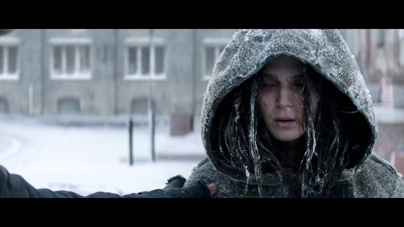 #REVIEW Movie : Extinction 2015 ~ TWENTYFOUR