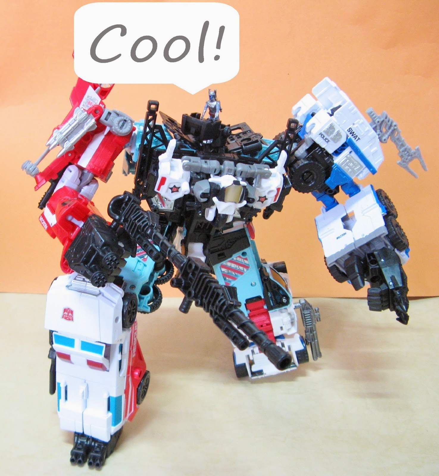 Transformers Generations Combiner Wars DEFENSOR IDW 變形金剛世代合體大戰系列 保衛者/守護神