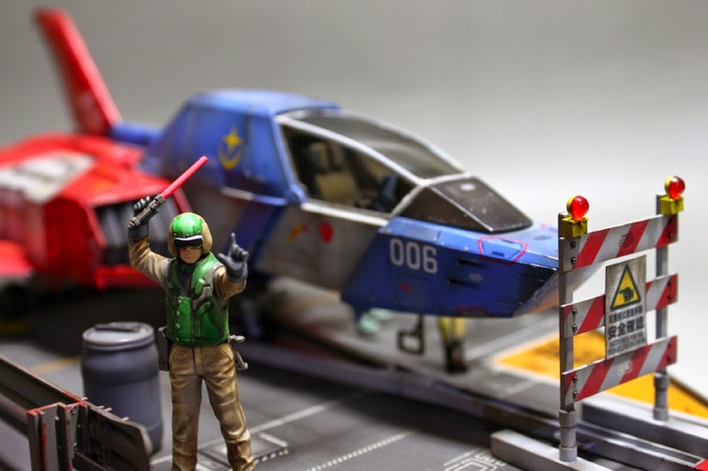 Custom Build: UCHG 1/35 Core Fighter Diorama