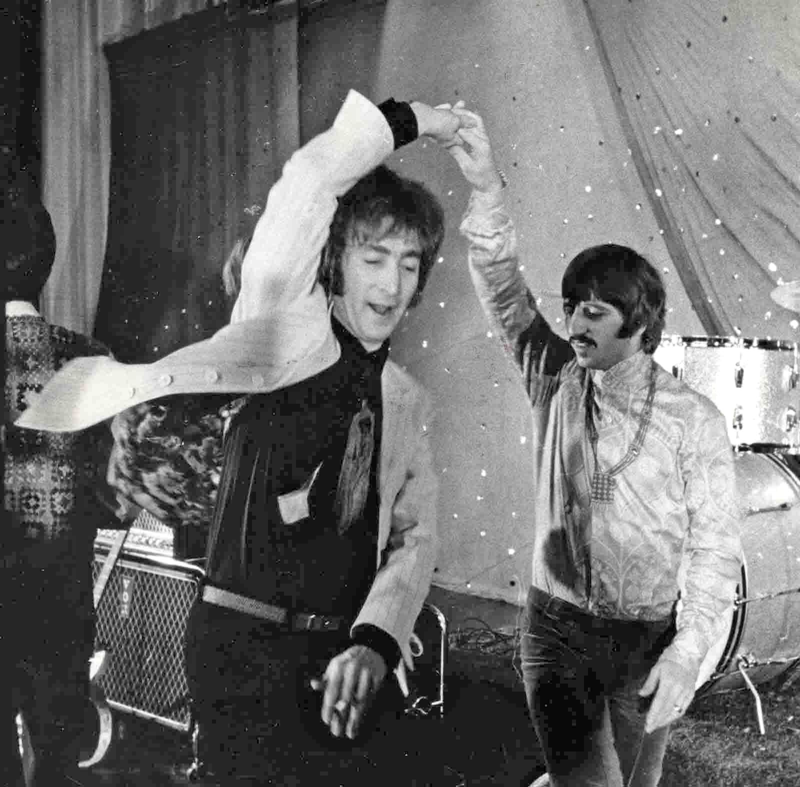 Vintage Beatles pics: Hello, Goodbye - John and Ringo dance