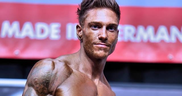 Bodybuilders Privates Exposed - Bulge, Posing Trunks, Visible Penis ...