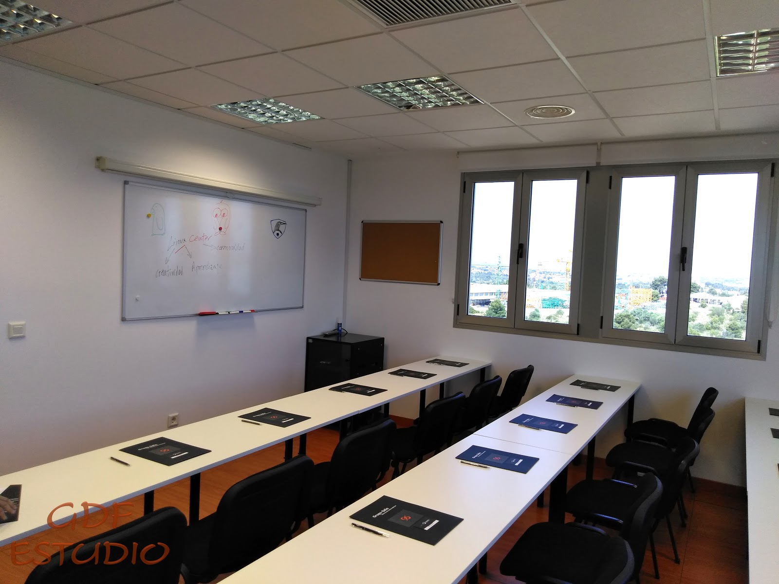 El Blog de José GDF: Inauguración de Linux Center Valencia